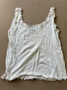 Apostrophe | Tops | Vintage Apostrophe Ribbed Lace Trim Tank | Poshmark